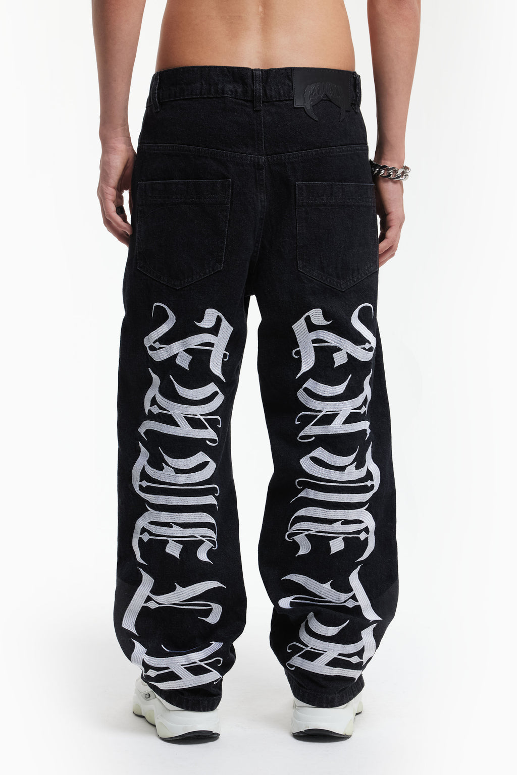 FAVELA FAVELA EMBROIDERY BLACK DENIM – FAVELA Clothing
