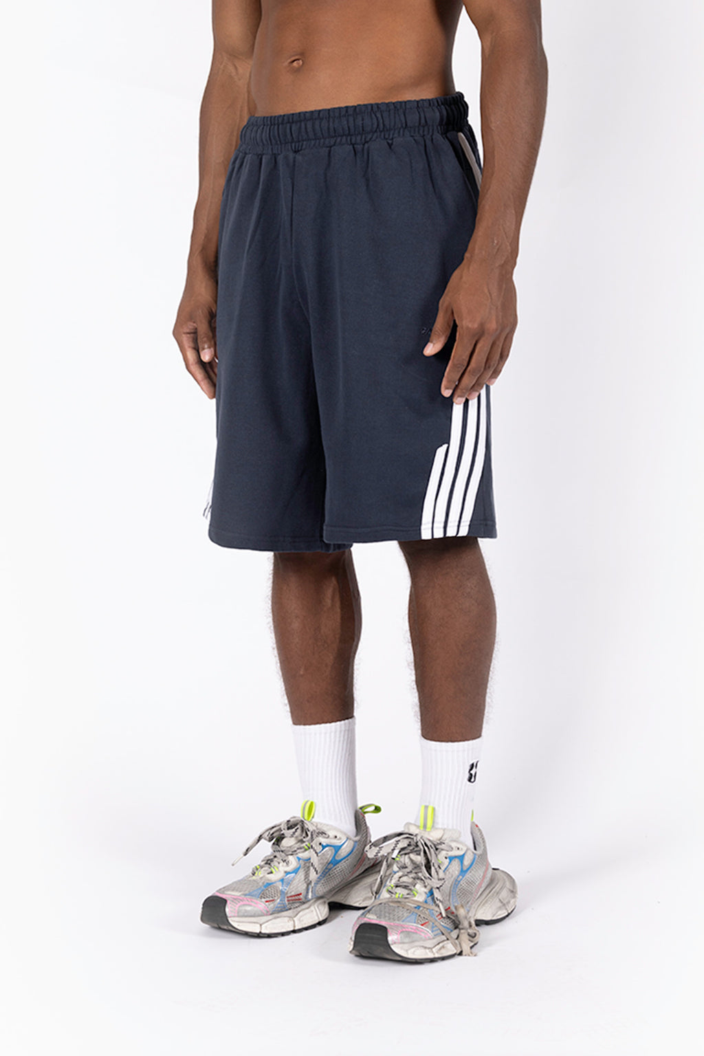 4 STRIPE NAVY CARBON SHORTS – FAVELA Clothing