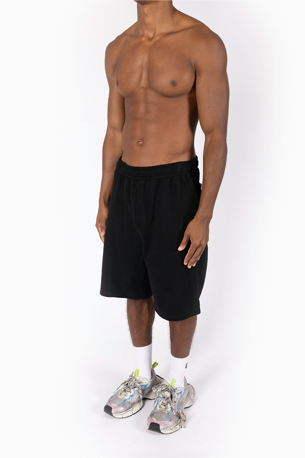 BASIC BLACK SHORTS – FAVELA Clothing