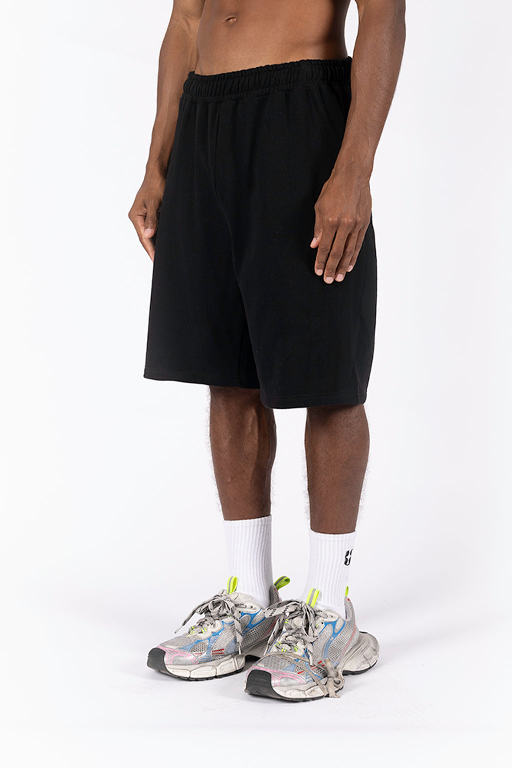 BASIC BLACK SHORTS – FAVELA Clothing